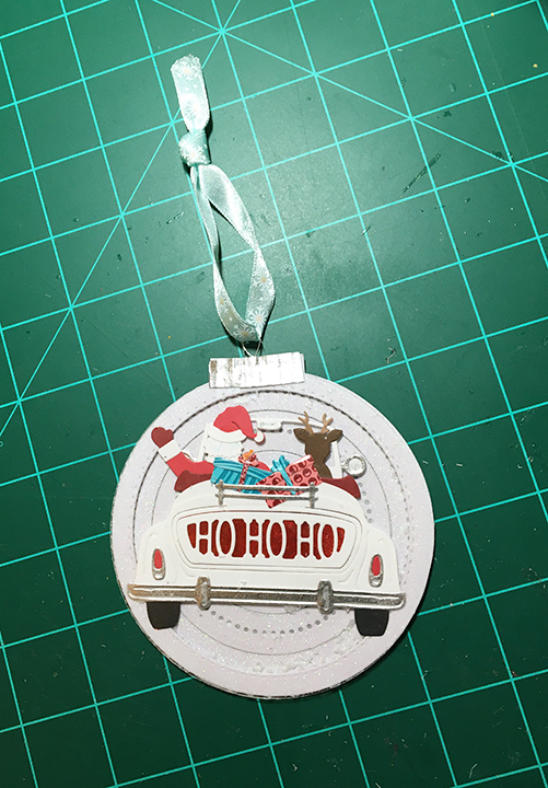 Santa Bauble – Ully Cat's World